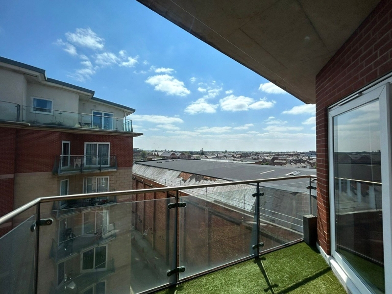 Flat 25 188 Lord Street - Lot 17 on 12/07/23 | Venmore Auctions