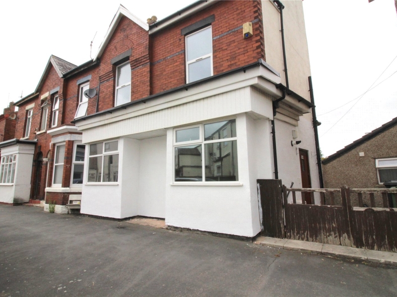 34 Ashley Road - Lot 12 on 06/12/23 | Venmore Auctions